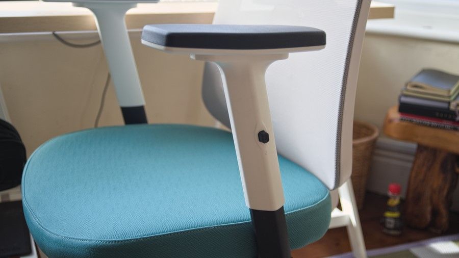 Fezibo C3 ergonomic office chair review: a good-value seat with some ...