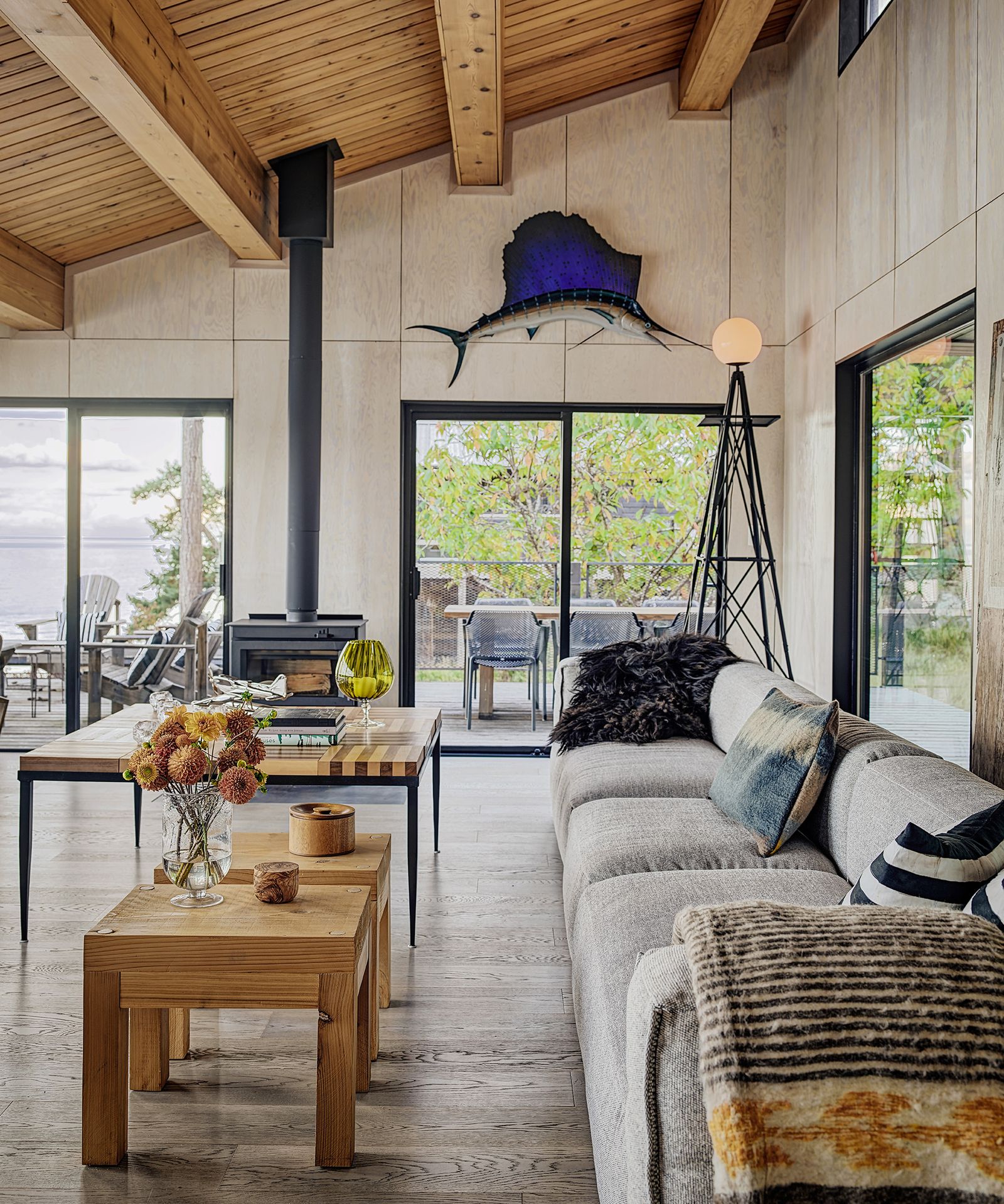 Cabincore: The trend experts are bringing into their homes | Homes and ...