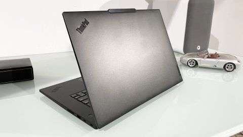 Lenovo Thinkpad P1 Gen 7 review: A beautifully built but painfully ...