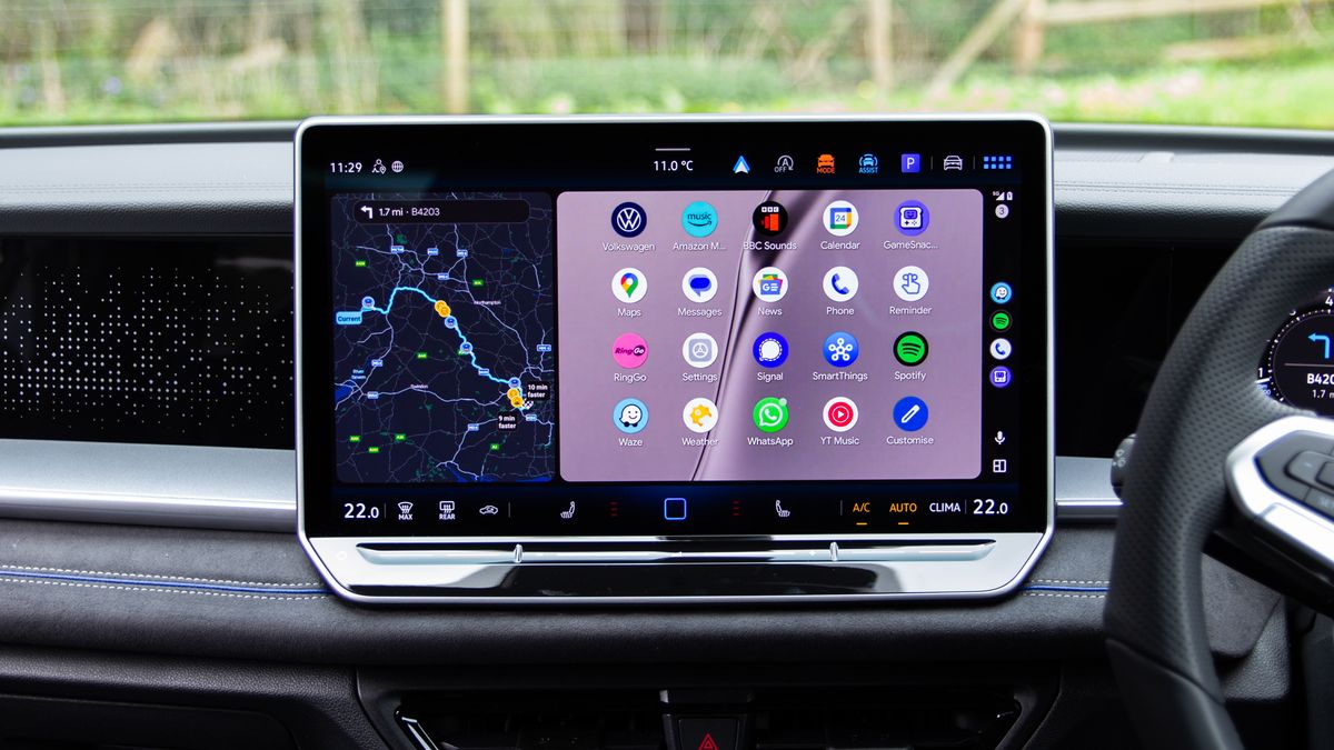 New Android Auto update available now, with controversial new feature ...