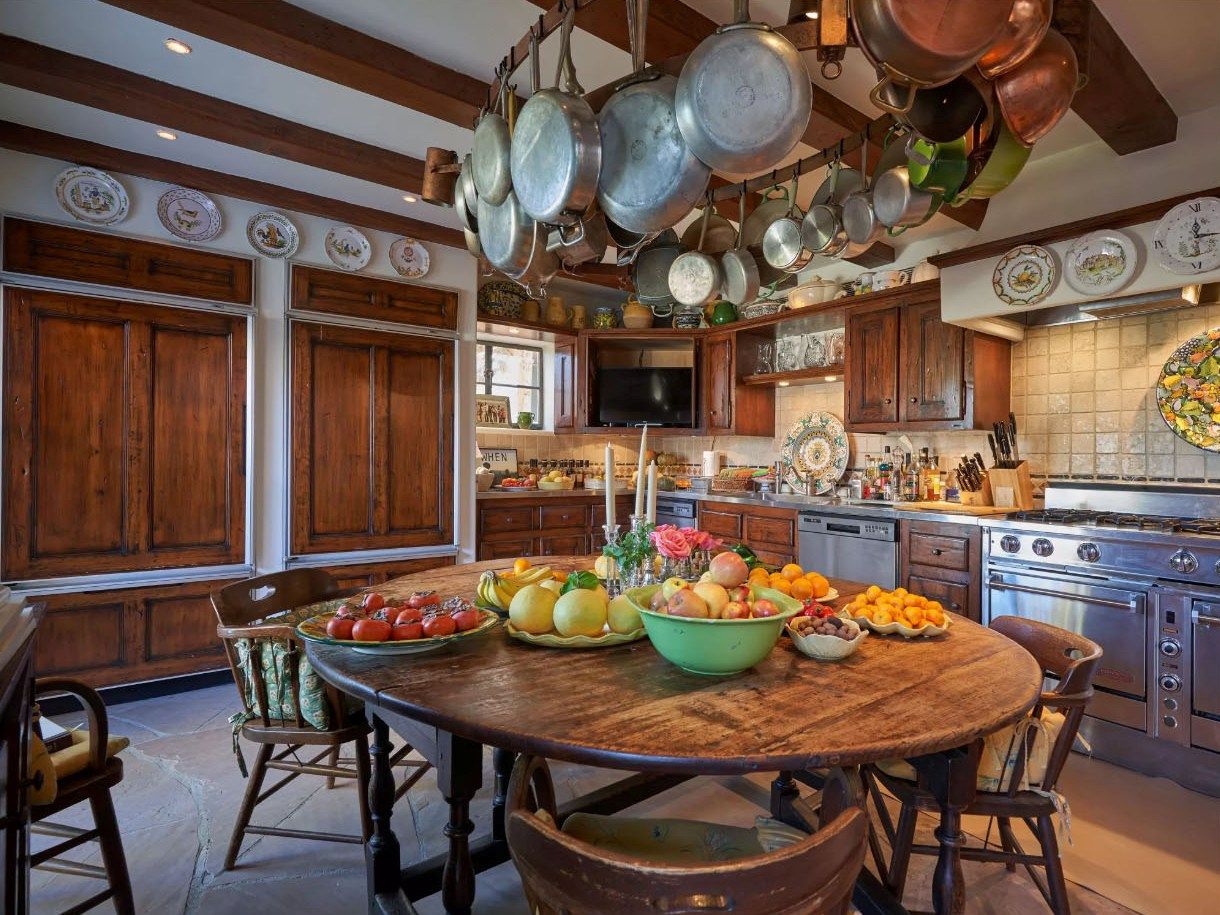 Suzanne Somers' house - tour her Palm Springs compound | Homes & Gardens