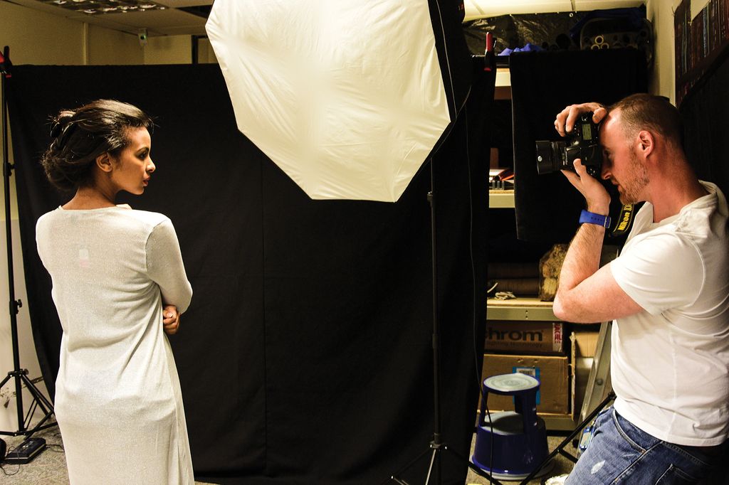 Create high-key and low-key lighting - Essential one light portrait ...