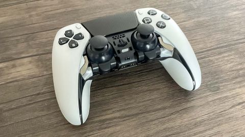 Replace the analog sticks on your DualSense Edge PS5 controller | Tom's ...