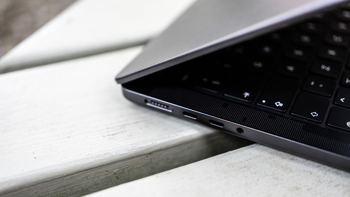 iCame, iSaw, iConquered: With its new M5 chip, the Apple MacBook Pro is ...