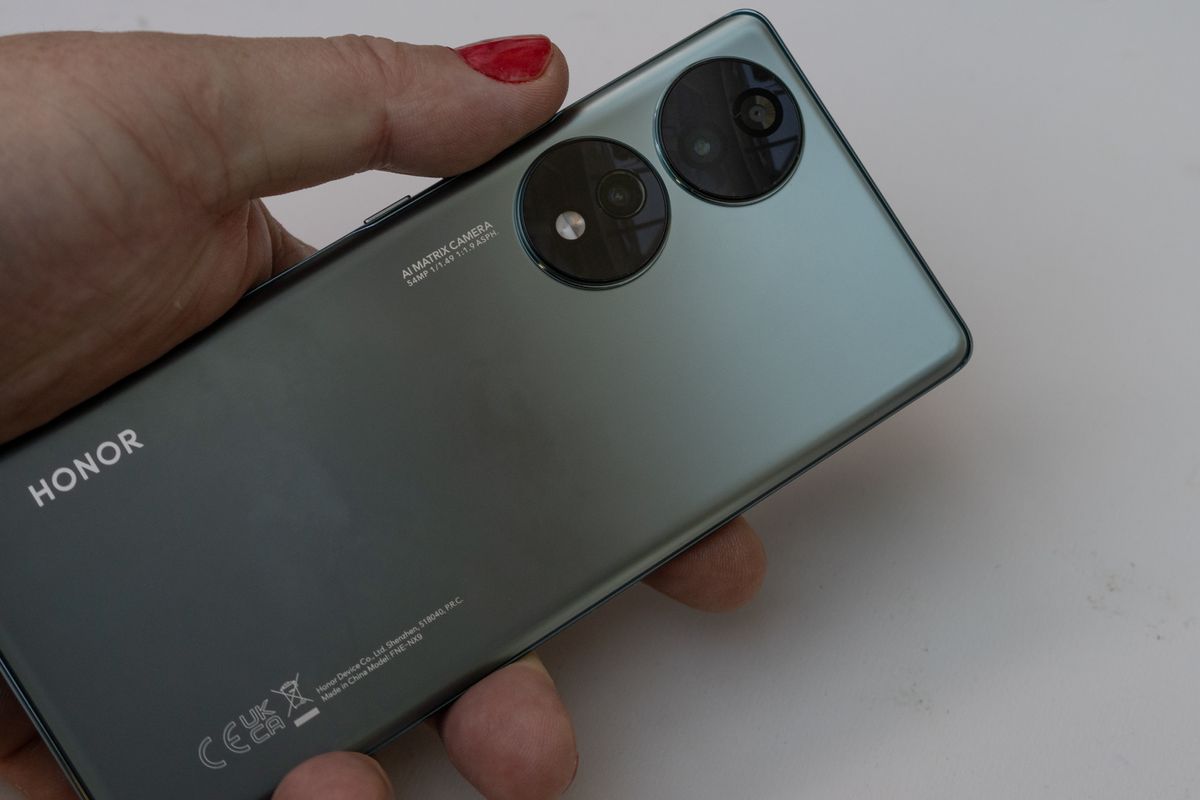 Honor 70 review: The camera and screen easily outperform its price ...
