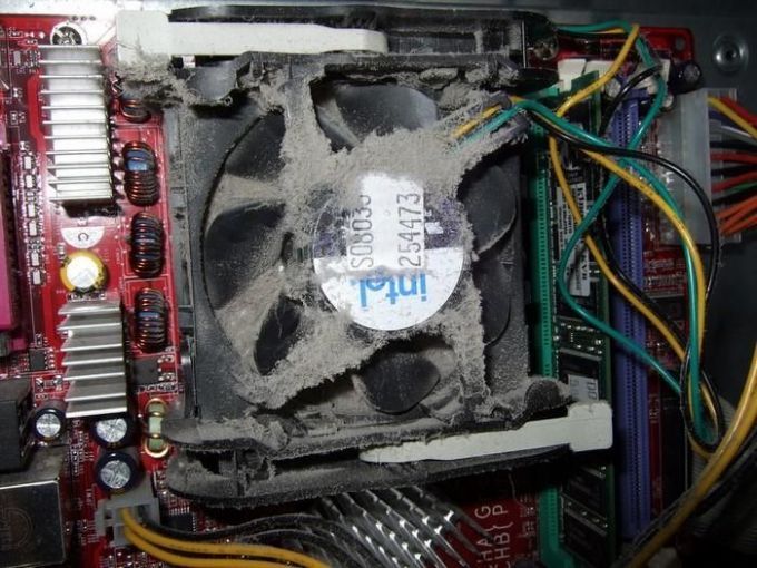 In Pictures: 40 Of The Dirtiest PCs You've Ever Seen | Tom's Hardware