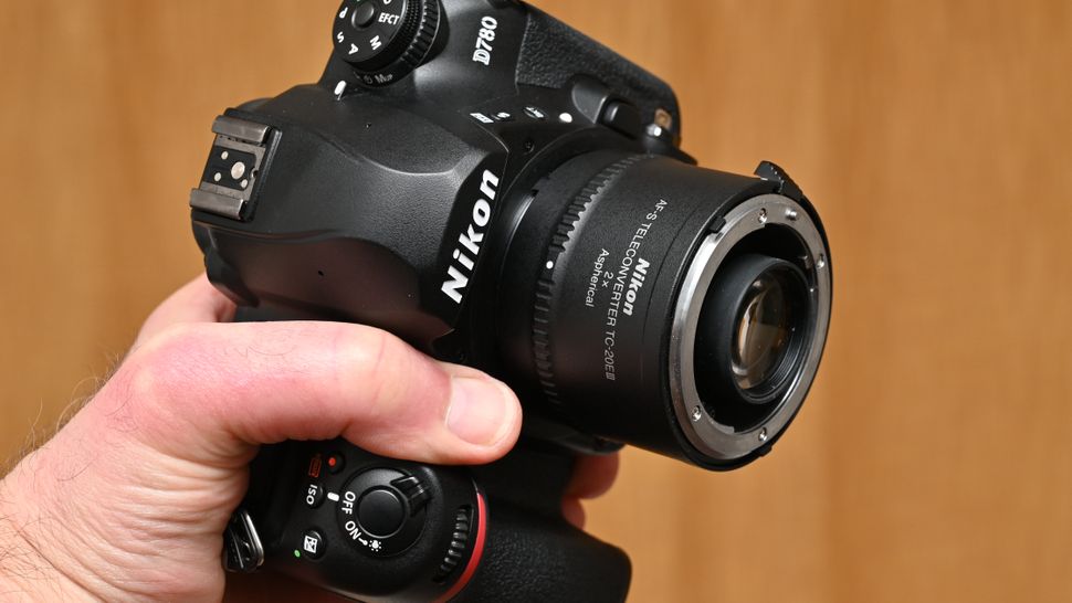 Nikon AF-S TC-20E III review: double your reach without blowing the ...