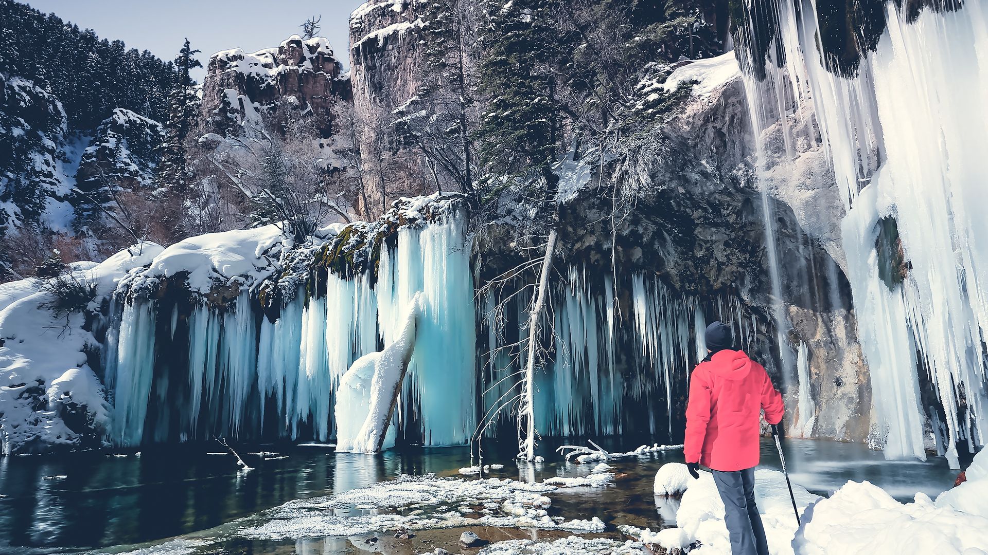 Could you be impaled by a falling icicle on a hike? | Advnture