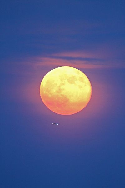 Supermoon Photos: Year's Biggest Full Moon Wows Stargazers Worldwide ...