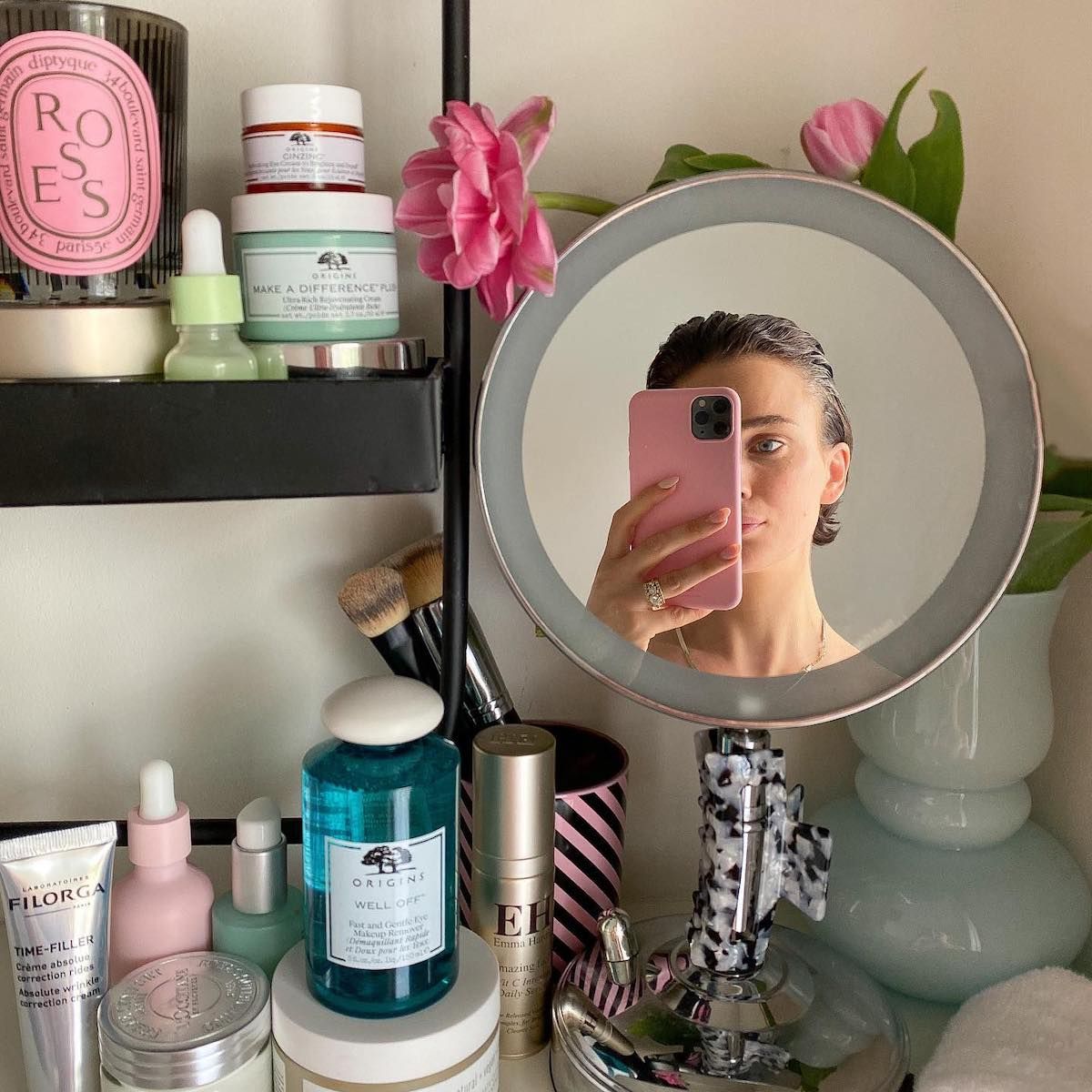 The 5 Best Makeup Mirrors for a Flawless Finish, Every Time | Who What Wear