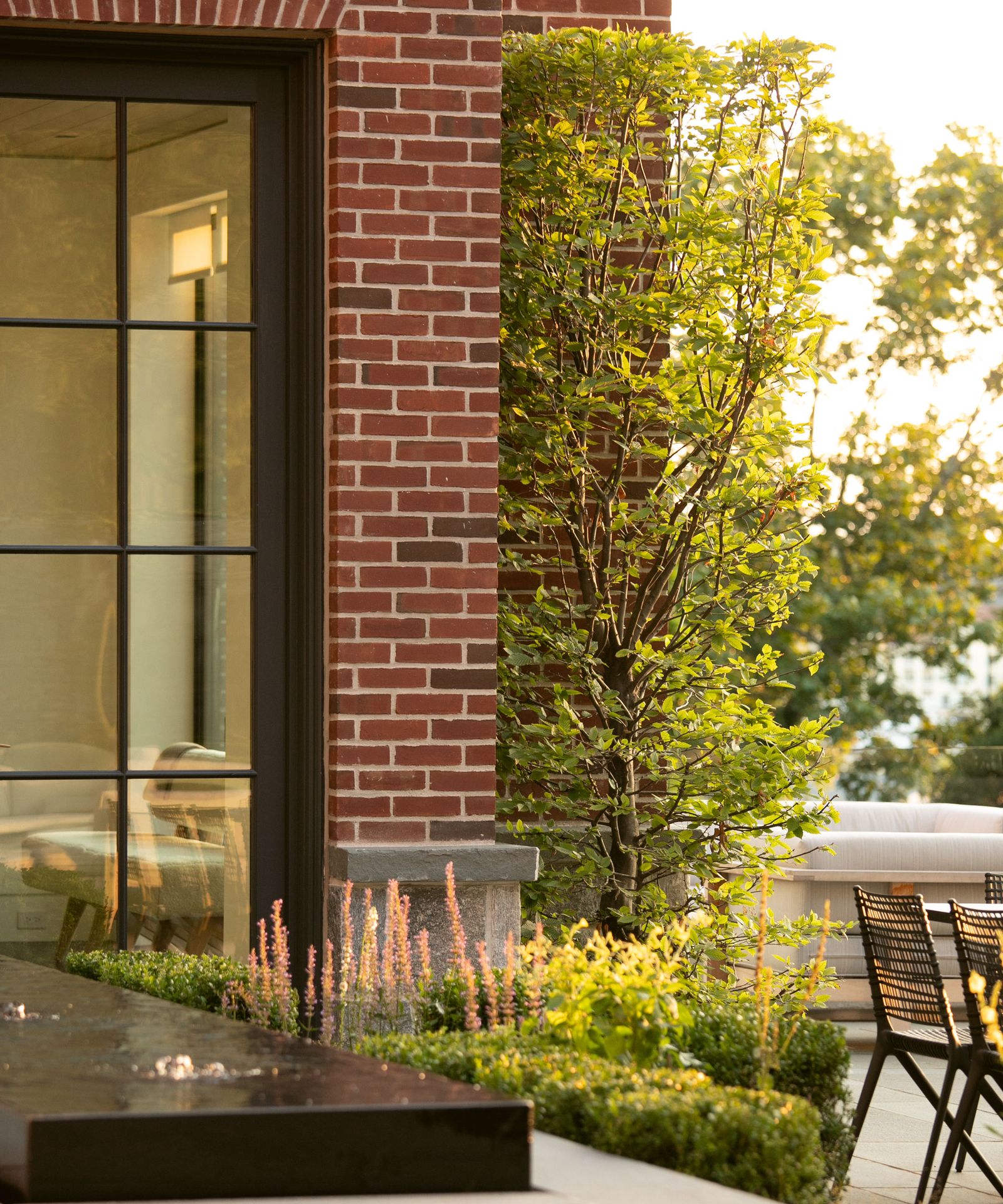 How to make a small backyard look bigger - 12 designer ideas | Livingetc