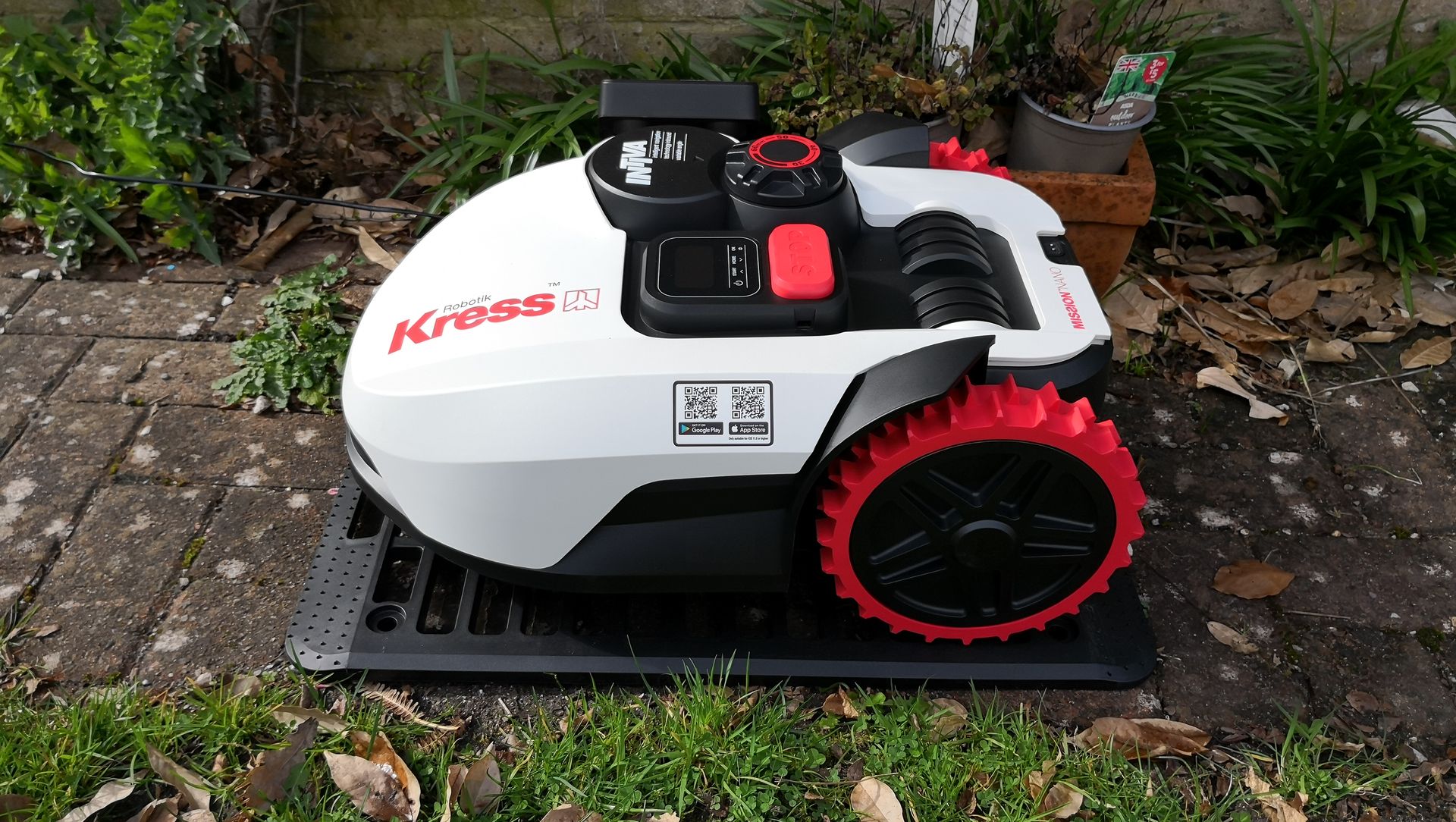 Kress Mission Nano 600 review: a robot mower that’s perfect for the ...