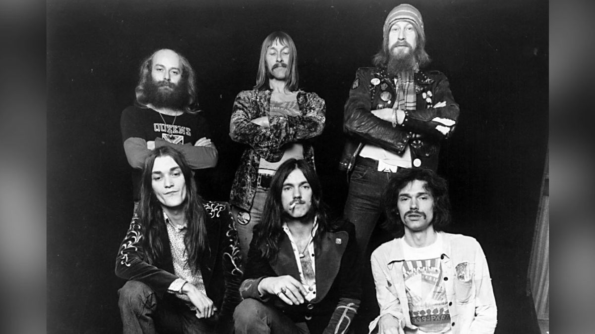 Hawkwind's Brock recalls firing jokes with Lemmy | Louder
