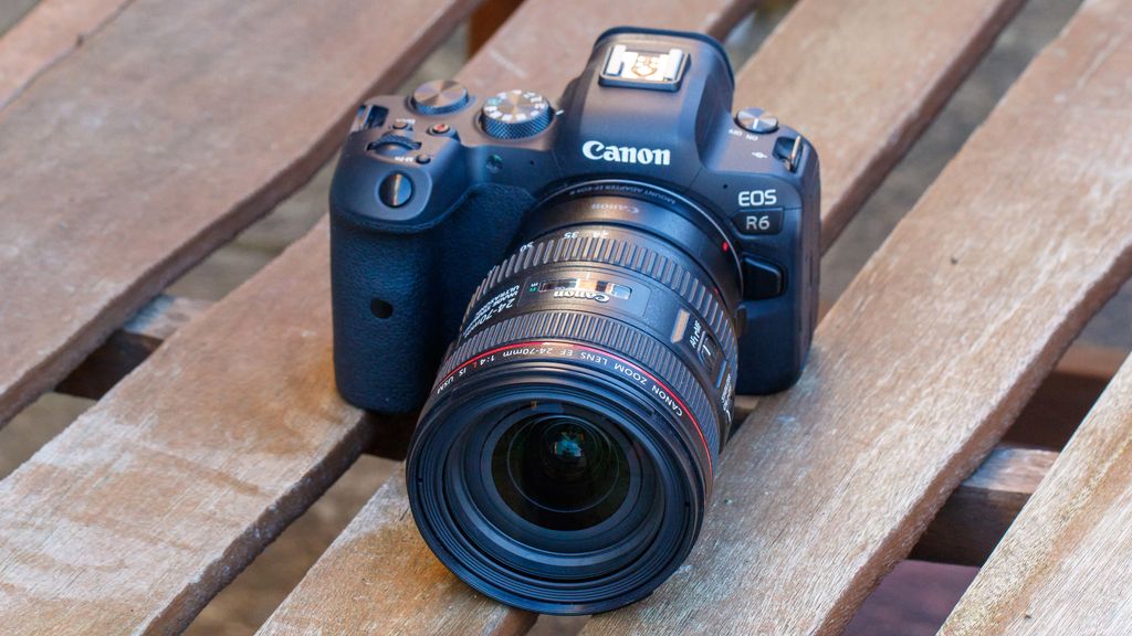Are Canon's EF lenses good enough for modern mirrorless cameras ...