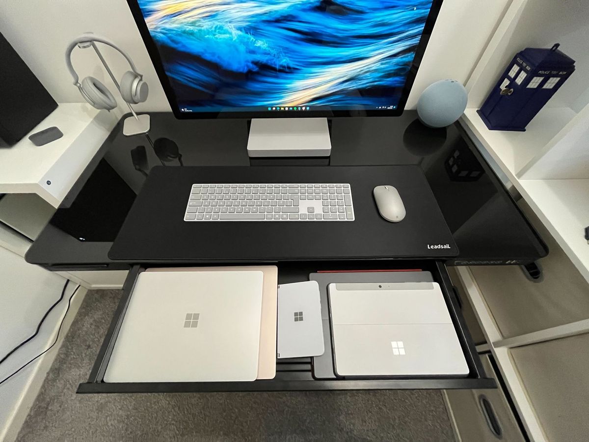 FlexiSpot EG8 review: Stylish standing desk with built-in USB charging ports | Windows Central