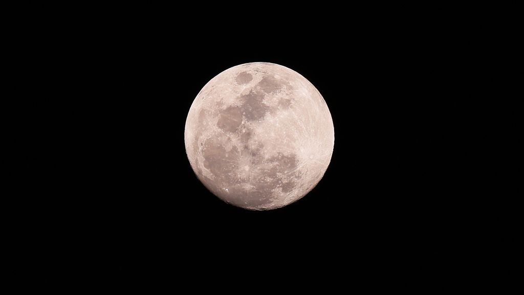 April full moon 2026 dazzles as 'Pink Moon' lights up skies worldwide ...