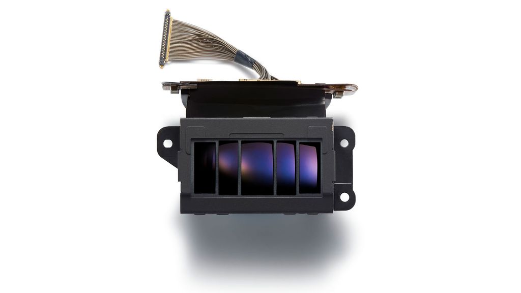 DSLR vs mirrorless cameras - the the two main interchangeable lens ...