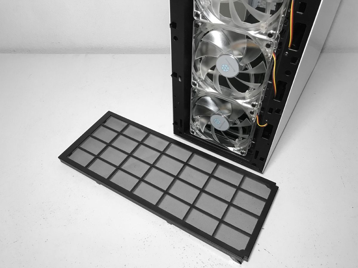 SilverStone Redline Series RL06 Review - Tom's Hardware | Tom's Hardware