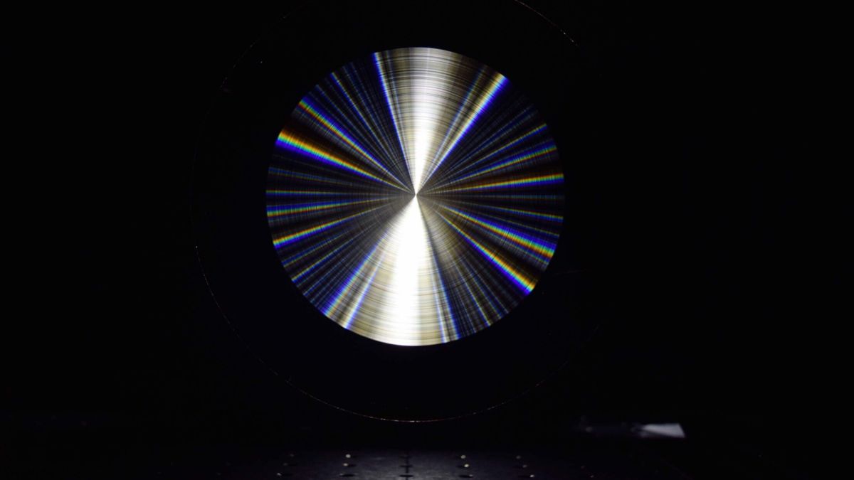 Flat, razor-thin telescope lens could change the game in deep space ...