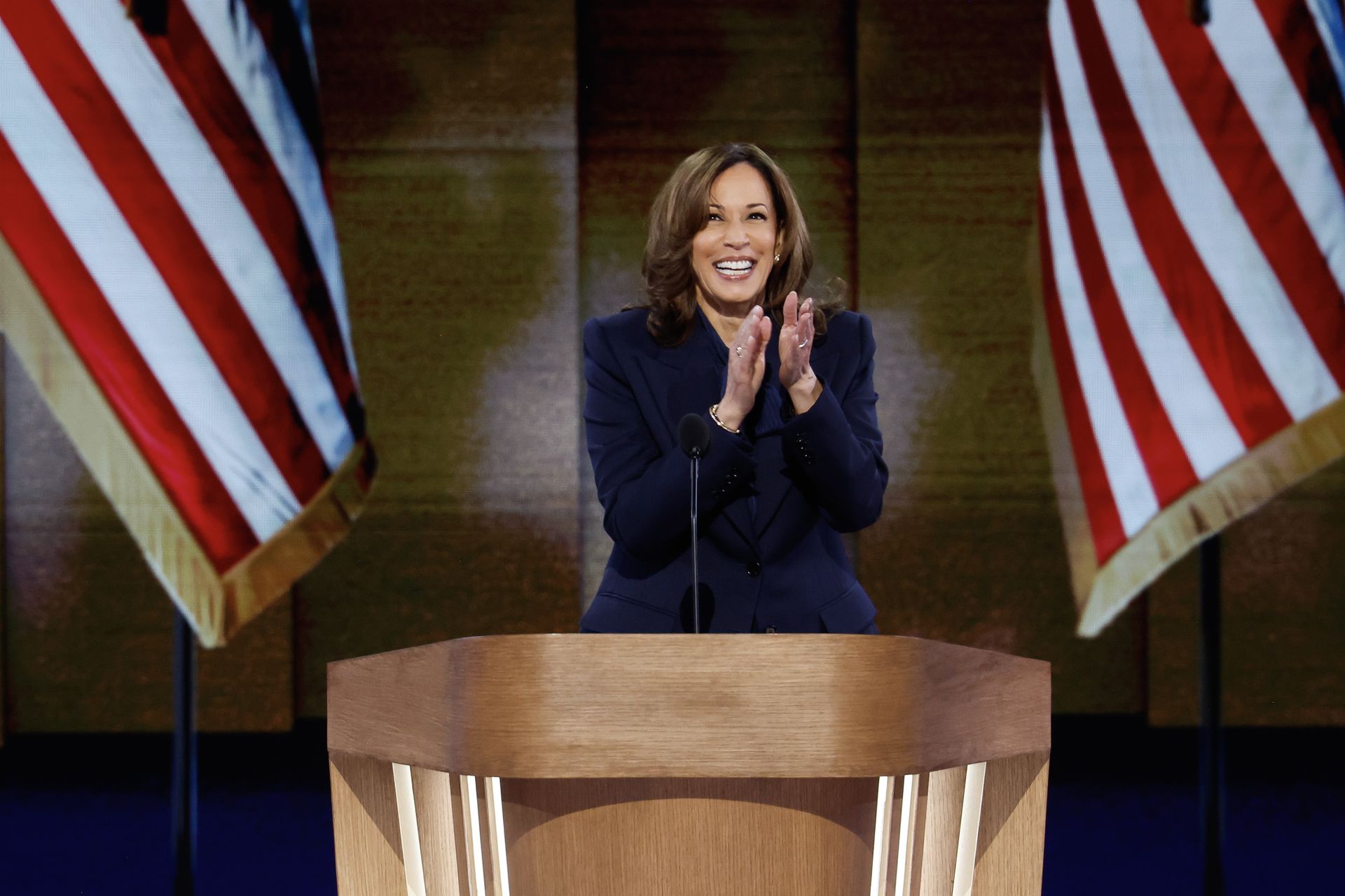 Kamala Harris Wears Dark Blue Power Suit to Accept the Democratic ...