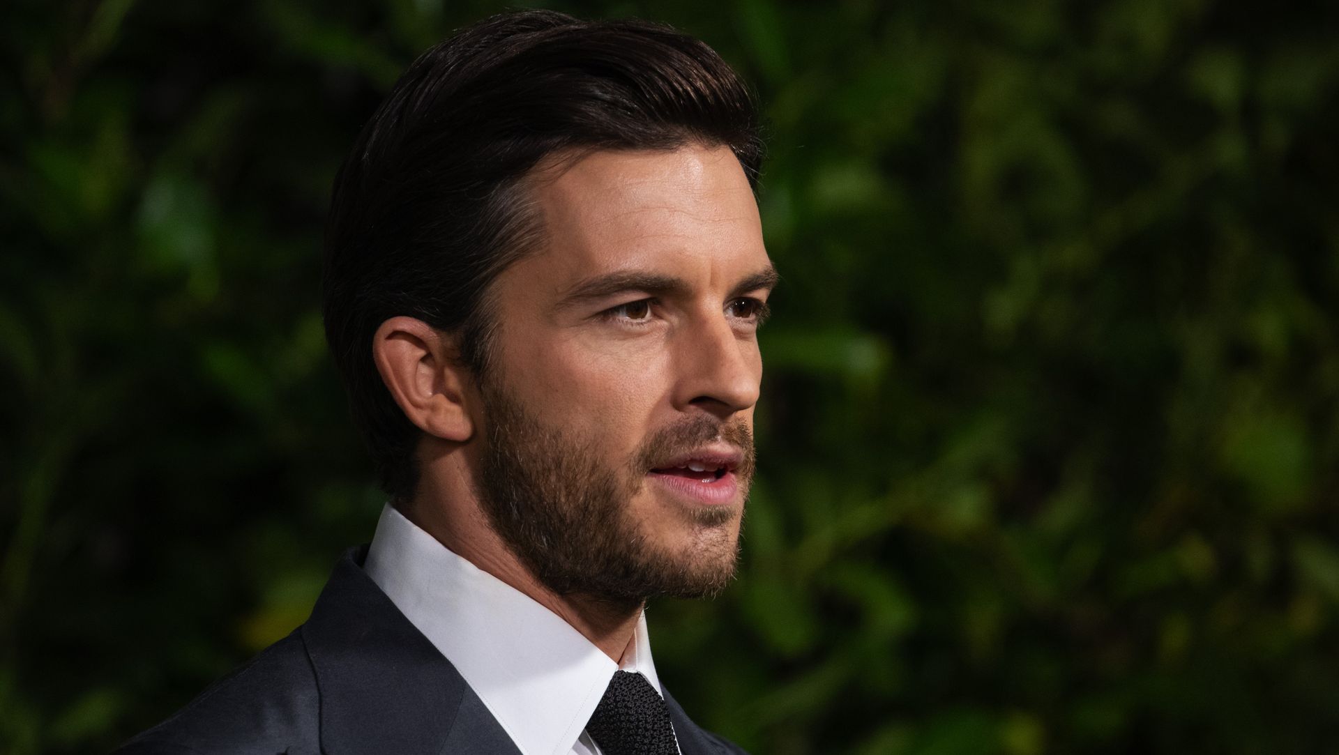 Get to know Jonathan Bailey, Bridgerton hunk of season two | My ...