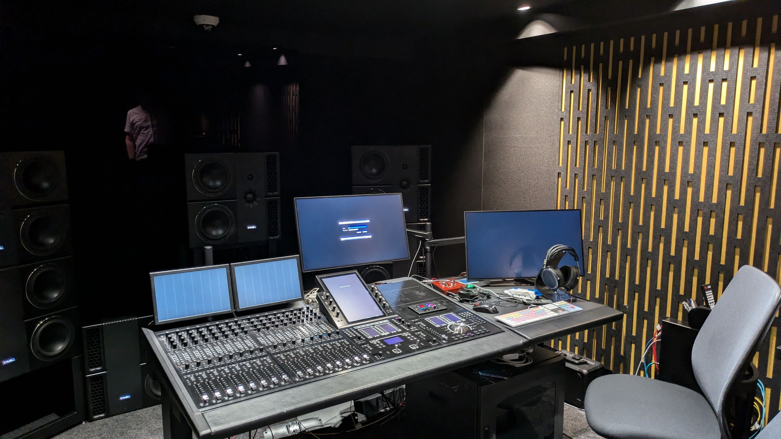 I didn't care for Dolby Atmos music, but this one mind-blowing ...