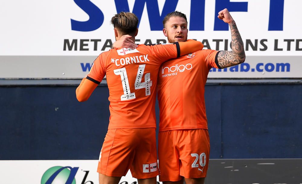 Luton lift League One title with victory over Oxford | FourFourTwo