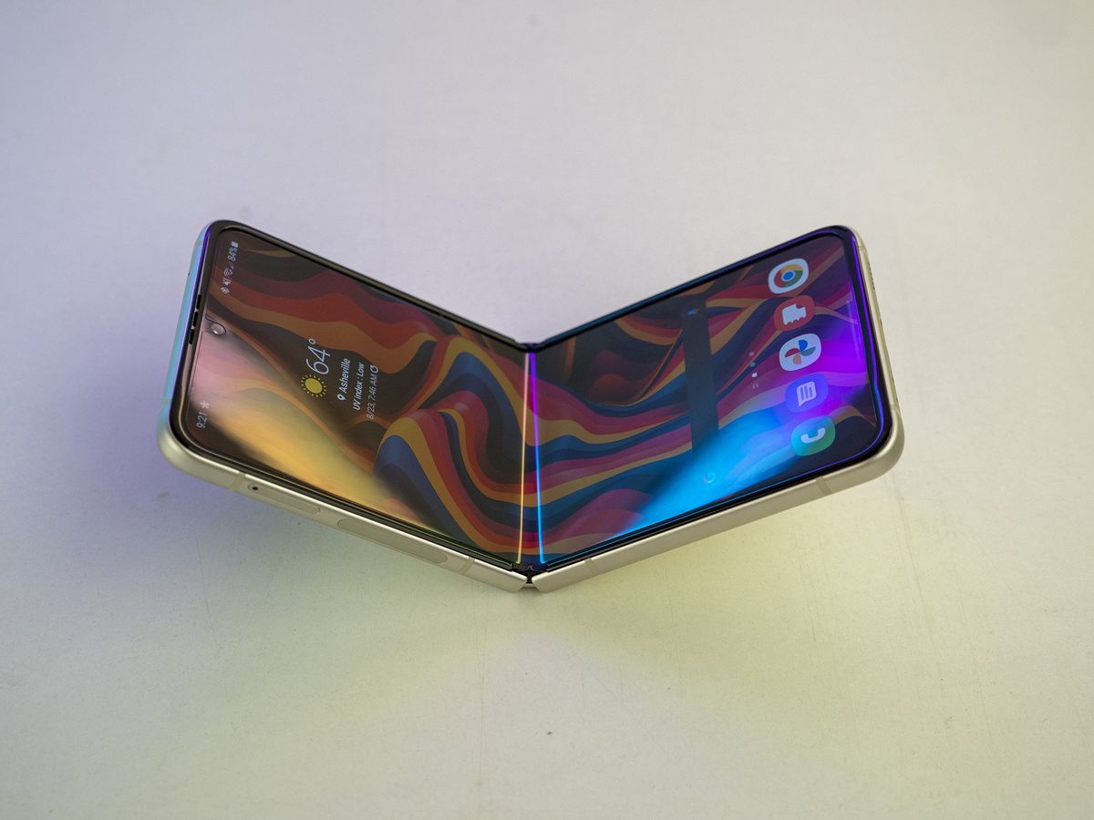 Samsung Galaxy Z Flip 3 review: Peak foldable chic | Android Central