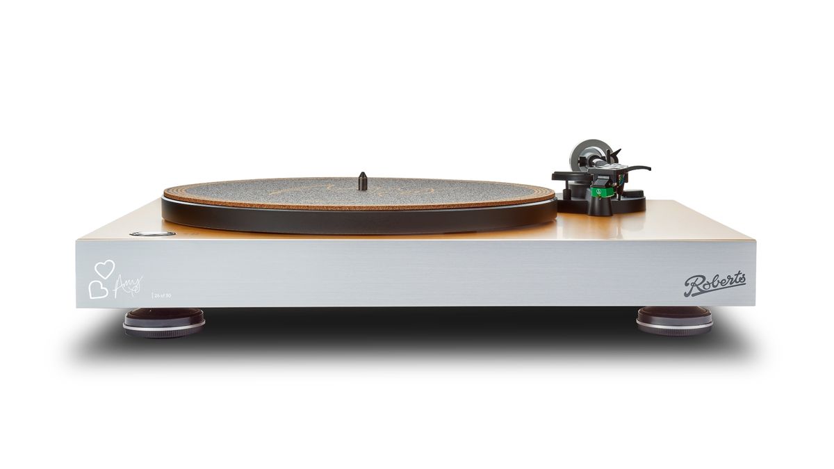 Roberts Radio's limited-edition turntable celebrates Amy Winehouse's ...