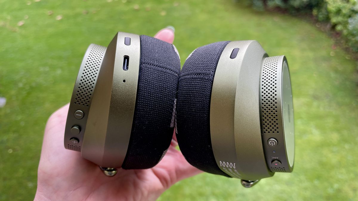 I tried the brain-hacking headphones and if you struggle to focus, you ...