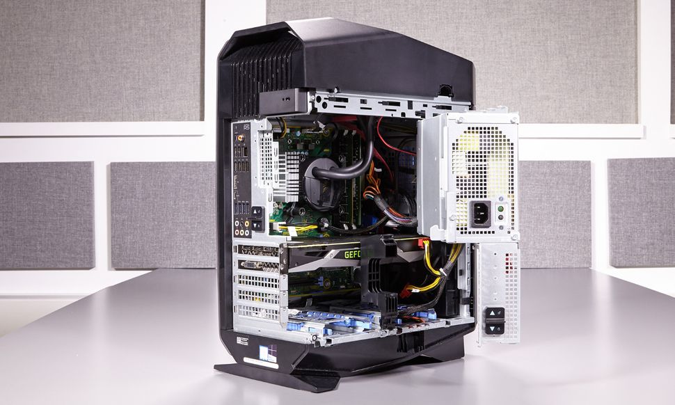Alienware Aurora R5 Review: Awesomely Upgradable | Tom's Guide