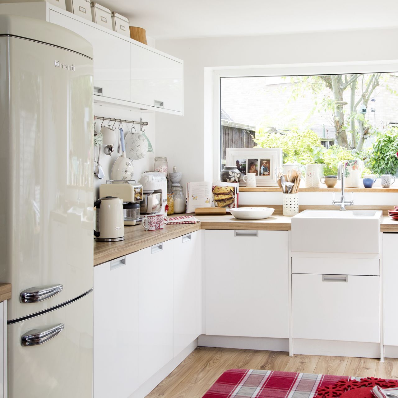 Why is ice building up in my freezer? And how to stop it | Ideal Home