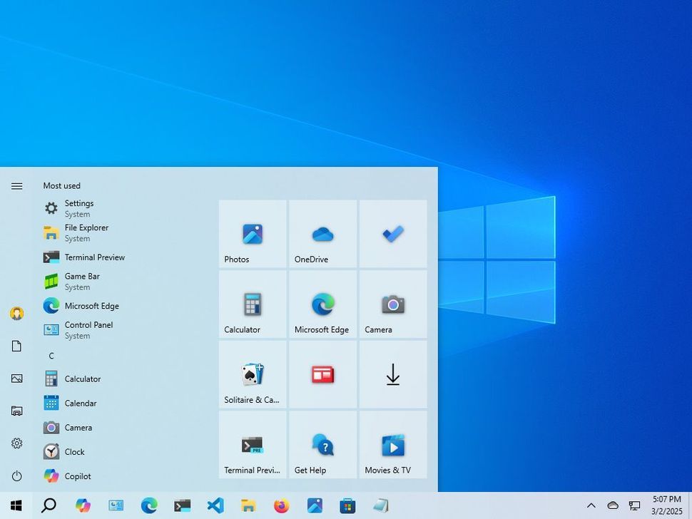 How the Windows Start menu has evolved in Microsoft's 50 years ...