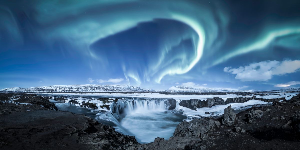 Stunning solar eclipse photo wins Astronomy Photographer of the Year ...
