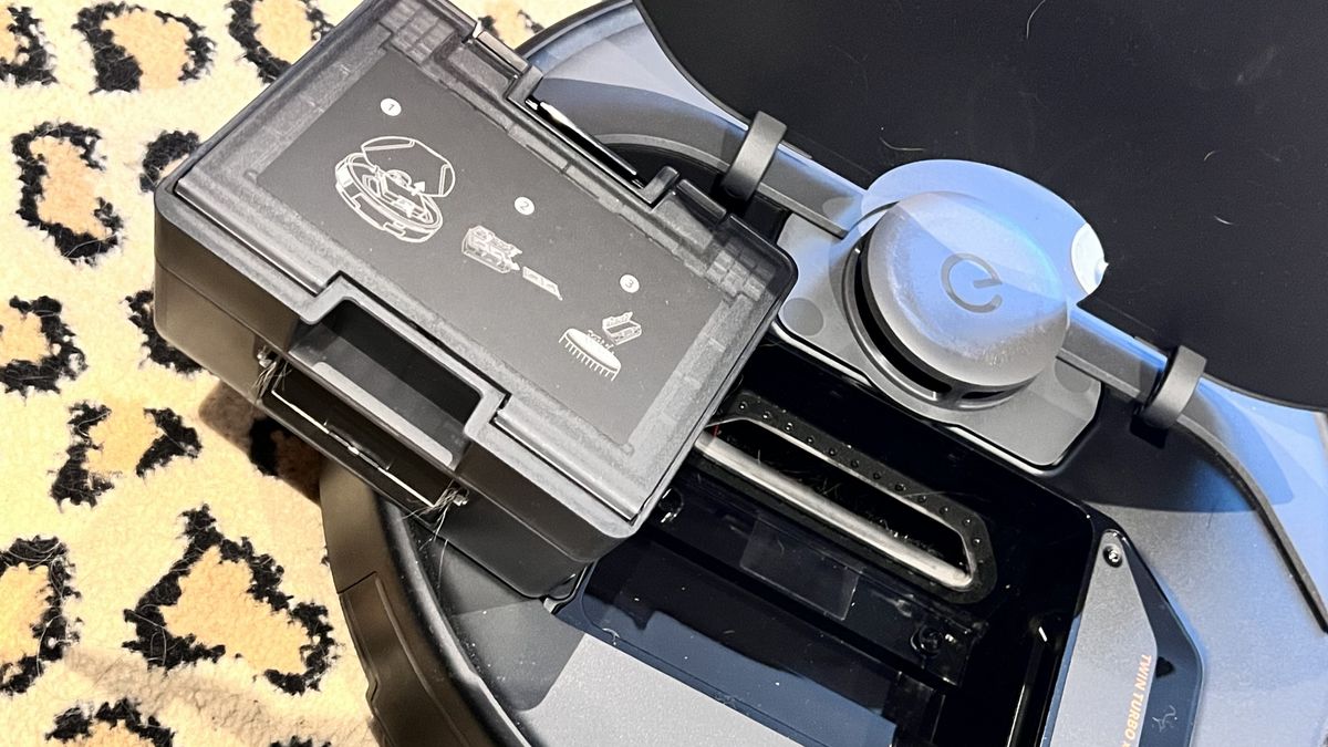 How to clean a robot vacuum cleaner | Top Ten Reviews