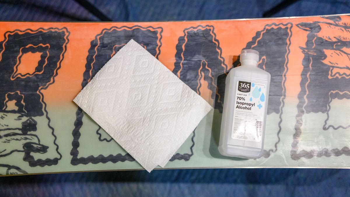 How to wax a snowboard at home | Tom's Guide