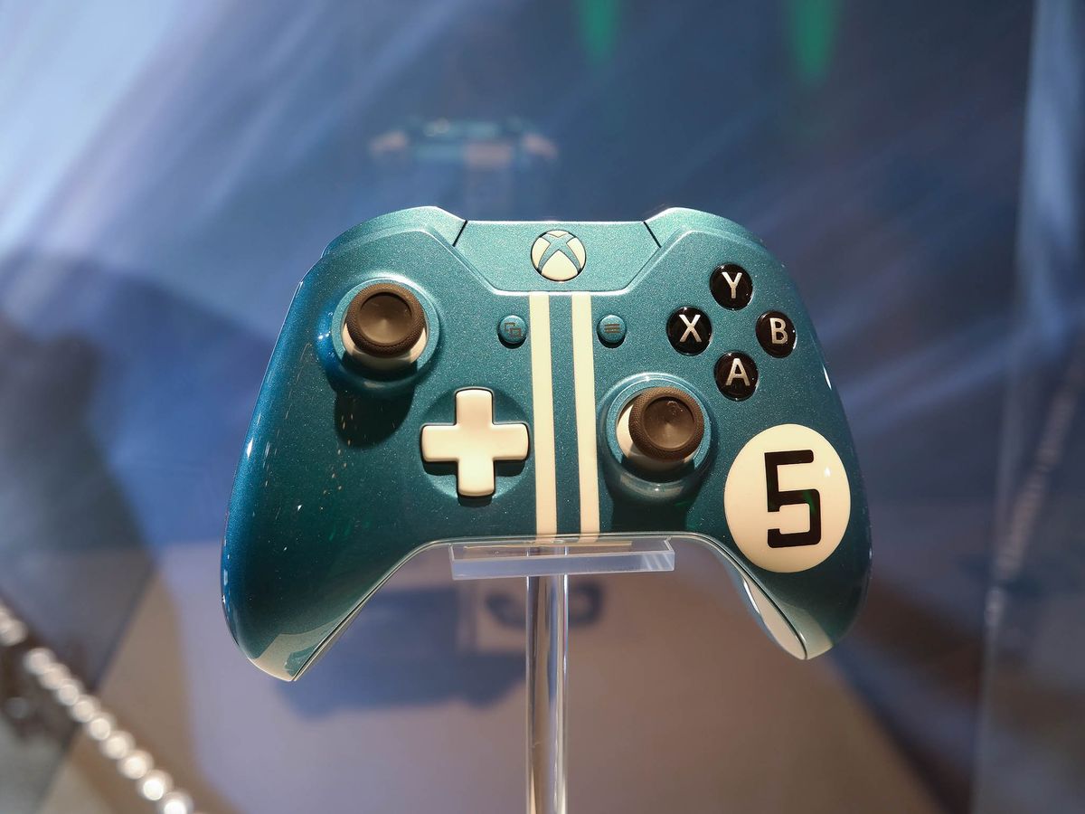 These Ford themed Xbox One controllers look incredible but you can't ...