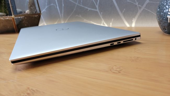 Dell XPS 17 (9720) Review: Bright Screen Meets Efficiency Cores | Tom's ...
