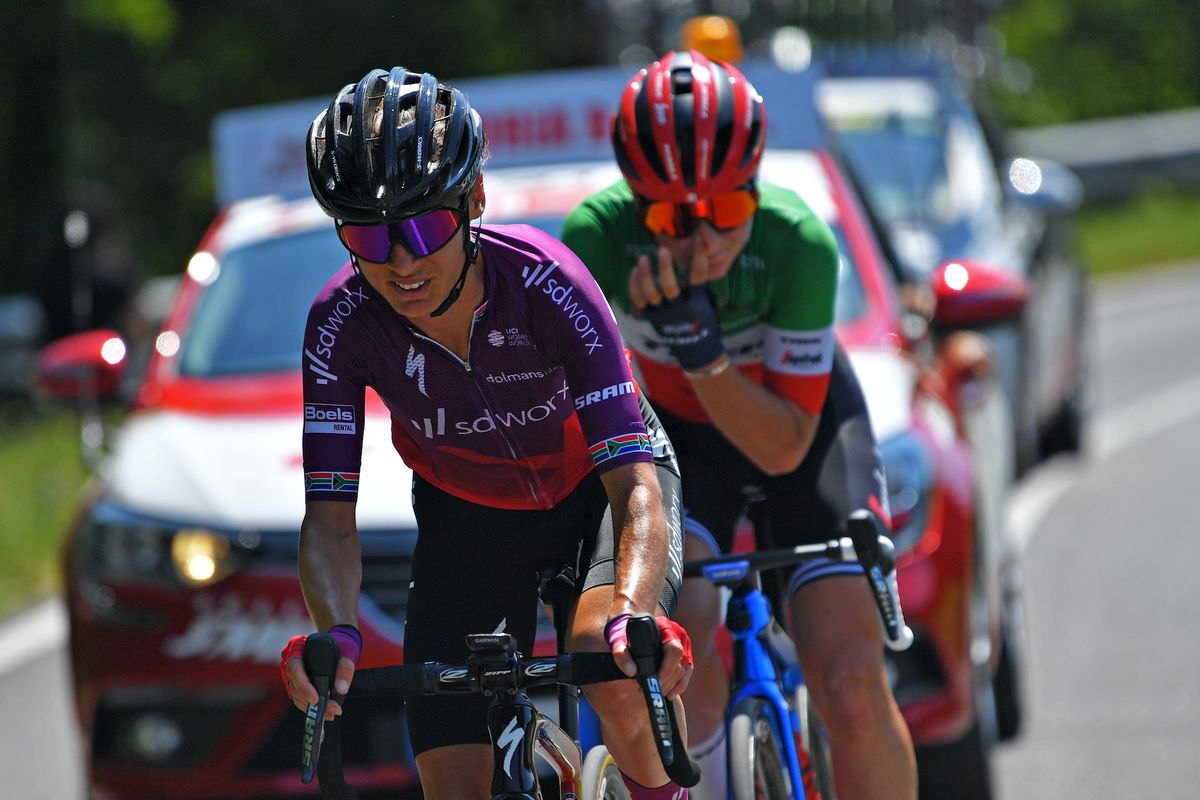 Ashleigh Moolman-Pasio climbs to victory on Giro Donne stage nine ...