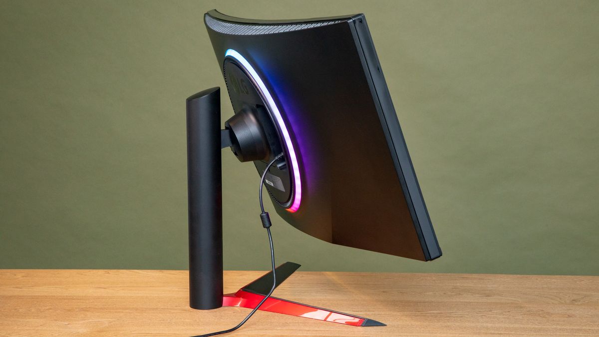 LG 38GL950G UltraGear Gaming Monitor Review | Tom's Guide