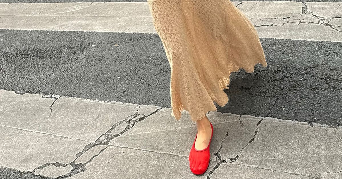 5 Summer Shoe Color Trends French Women Are Wearing | Who What Wear