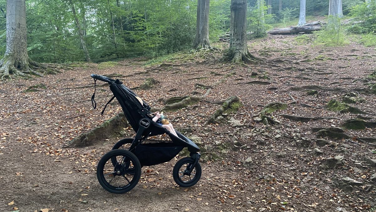 Baby Jogger Summit X3 Jogging Stroller review: a premium buggy for runs ...