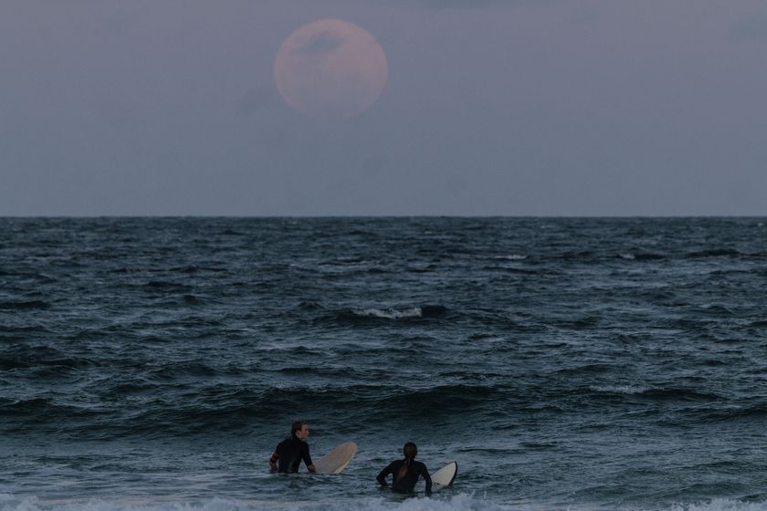 Amazing photos of the last Blood Moon lunar eclipse of 2022 (gallery ...