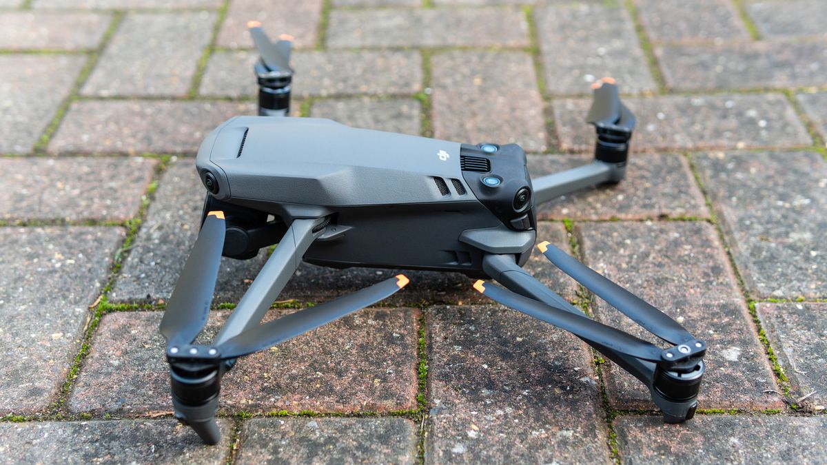 DJI Mavic 3 review: flying fortress | TechRadar