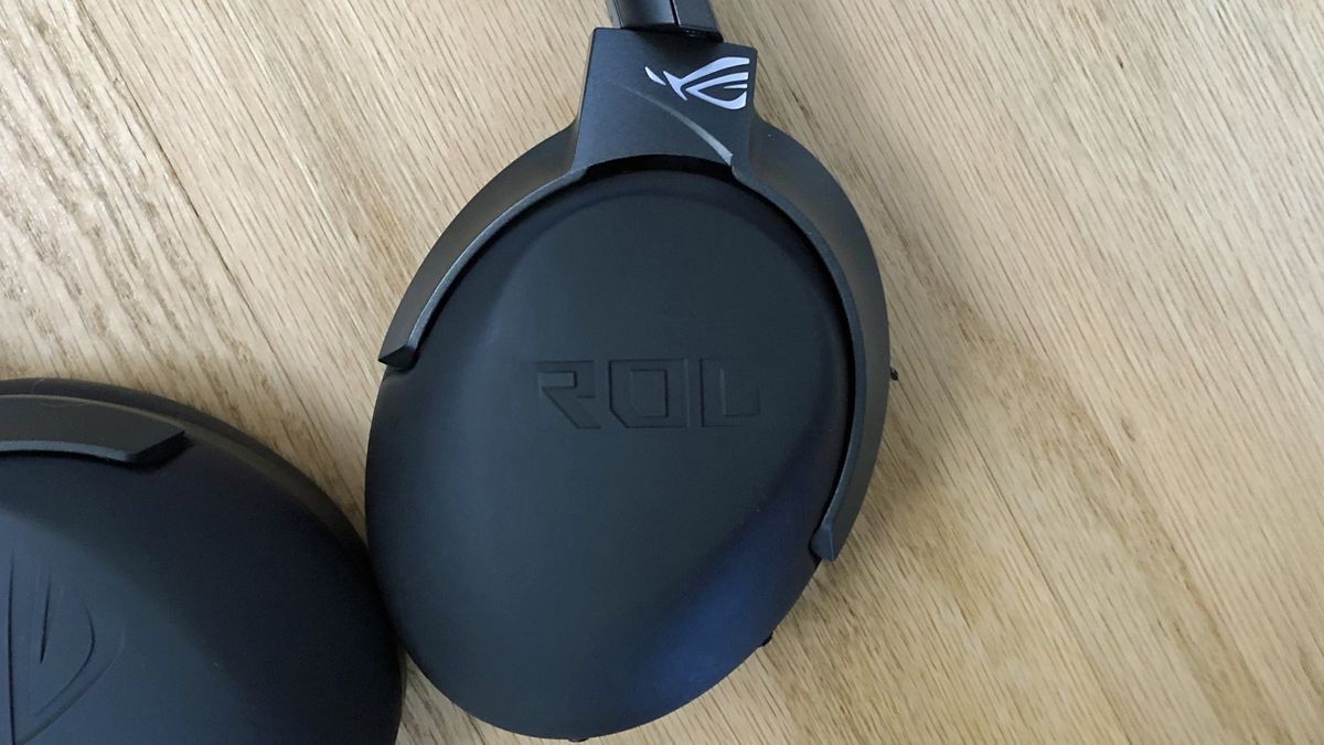Asus ROG Strix Go 2.4 Wireless Gaming Headset Review: Most Versatile ...
