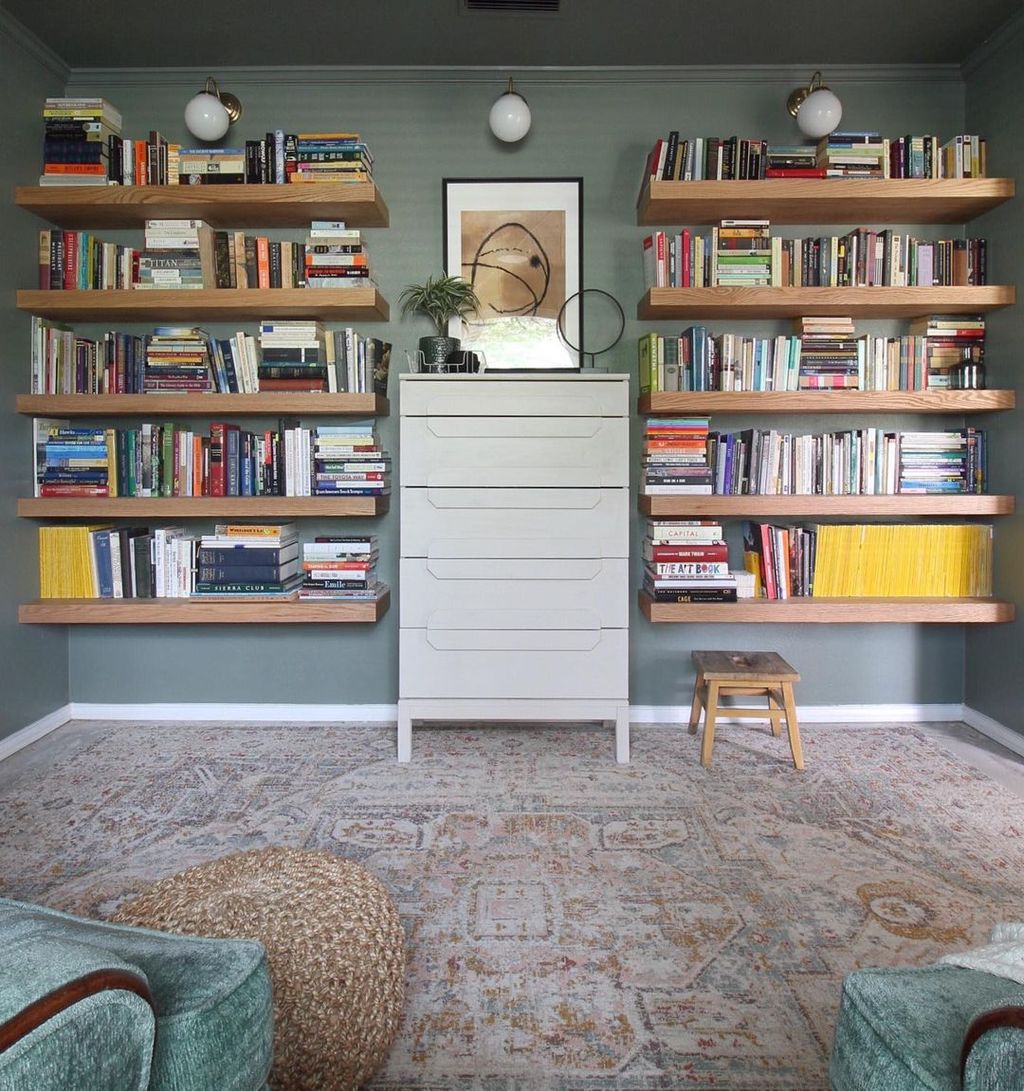 How to organize a bookshelf: 11 expert-approved tips | Real Homes