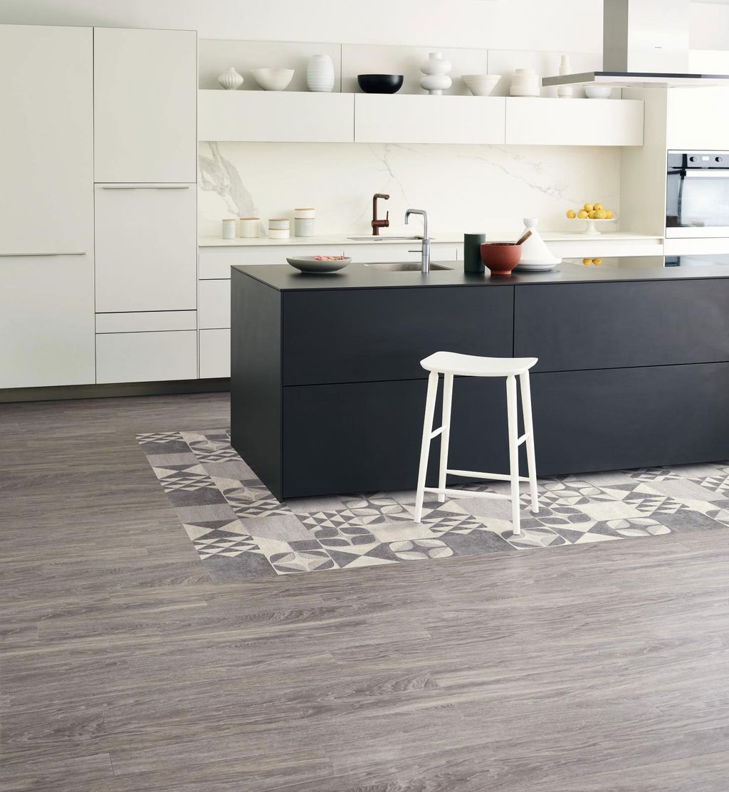 Vinyl flooring for kitchens: 14 floor ideas made from vinyl | Real Homes