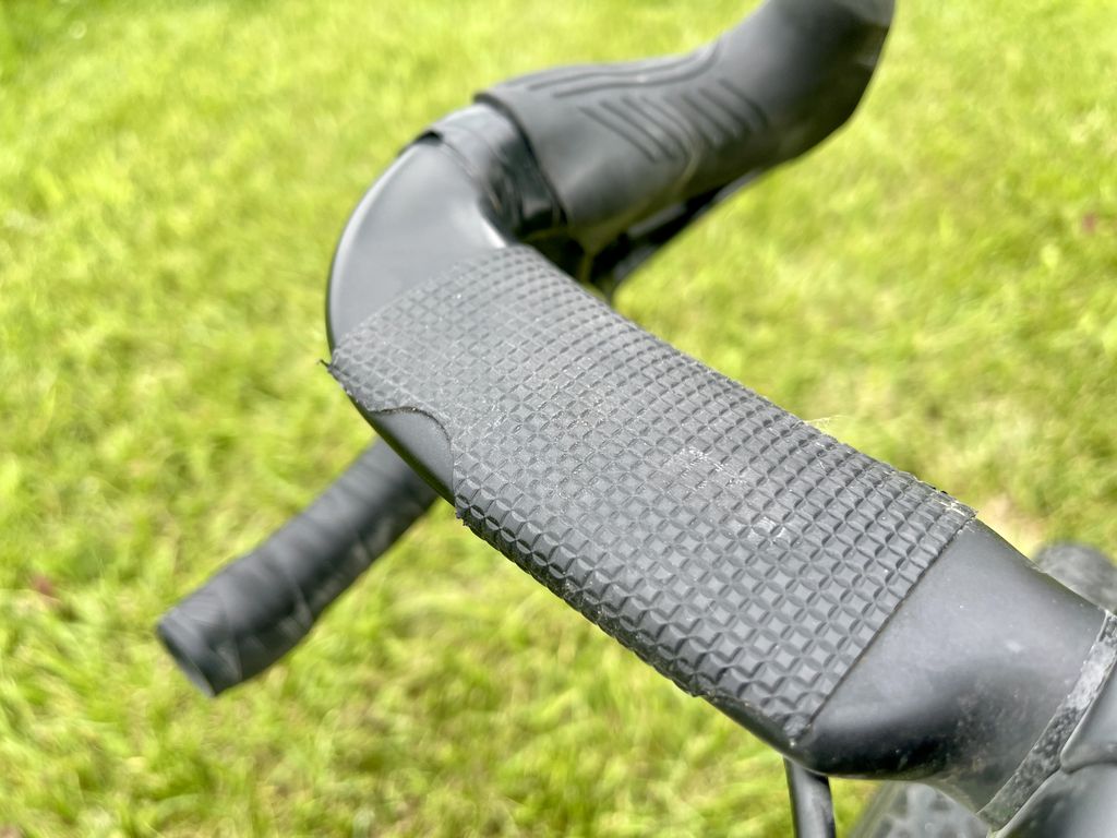 Shave the hairs off your tyres: Dylan Johnson's Unbound Gravel bike is ...