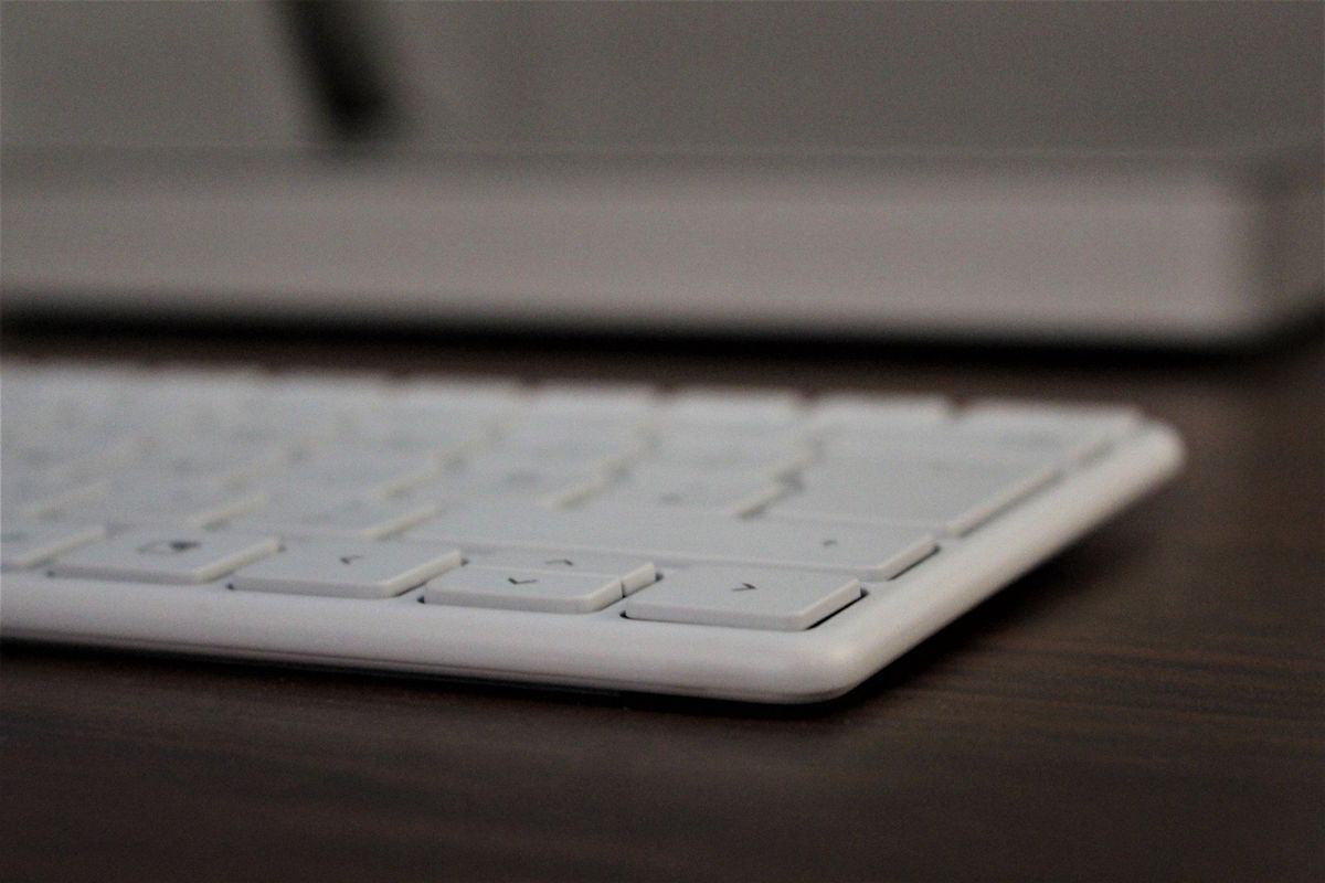 Microsoft Designer Compact Keyboard review: A keyboard for minimalists ...