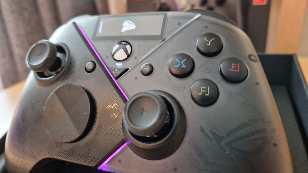 Asus ROG Raikiri Pro review: "The epitome of style over substance ...